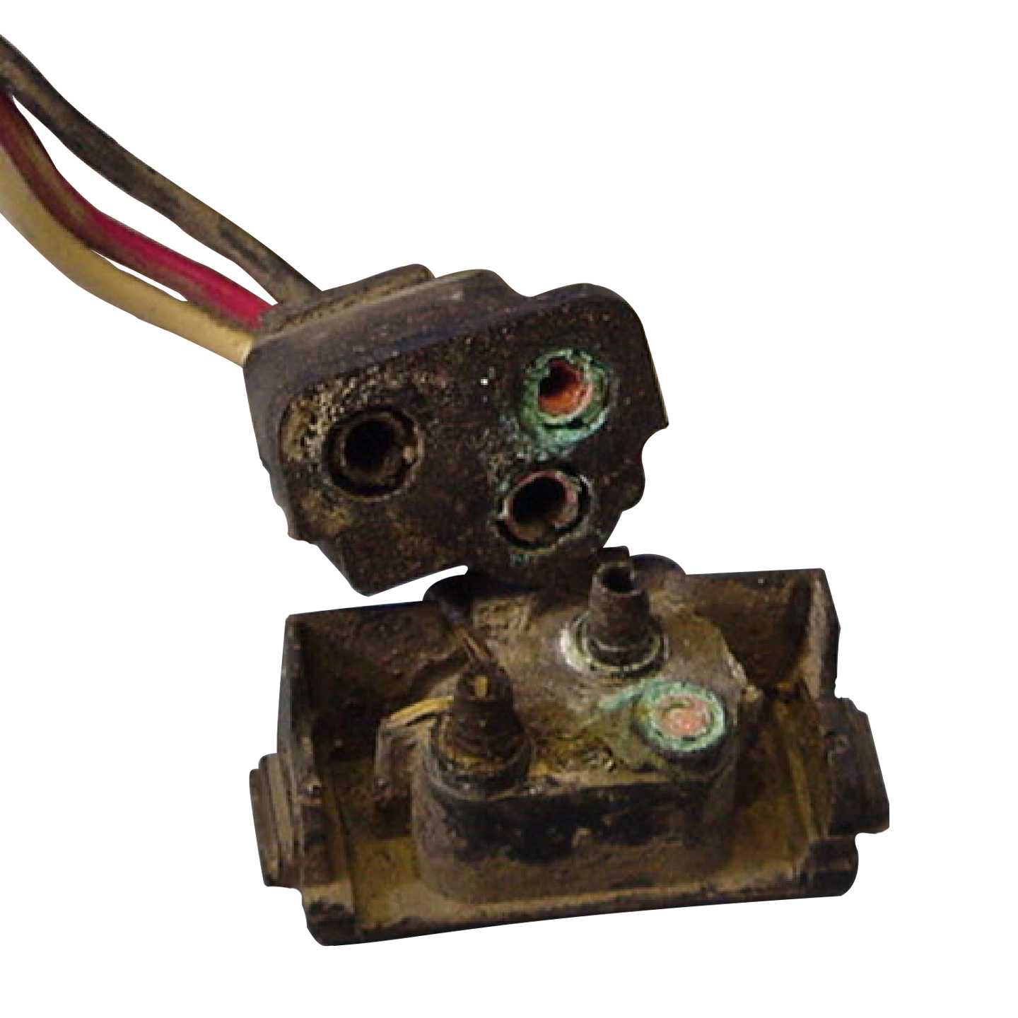 Minimizing electrical corrosion on equipment's undercarriage | Trucks ...