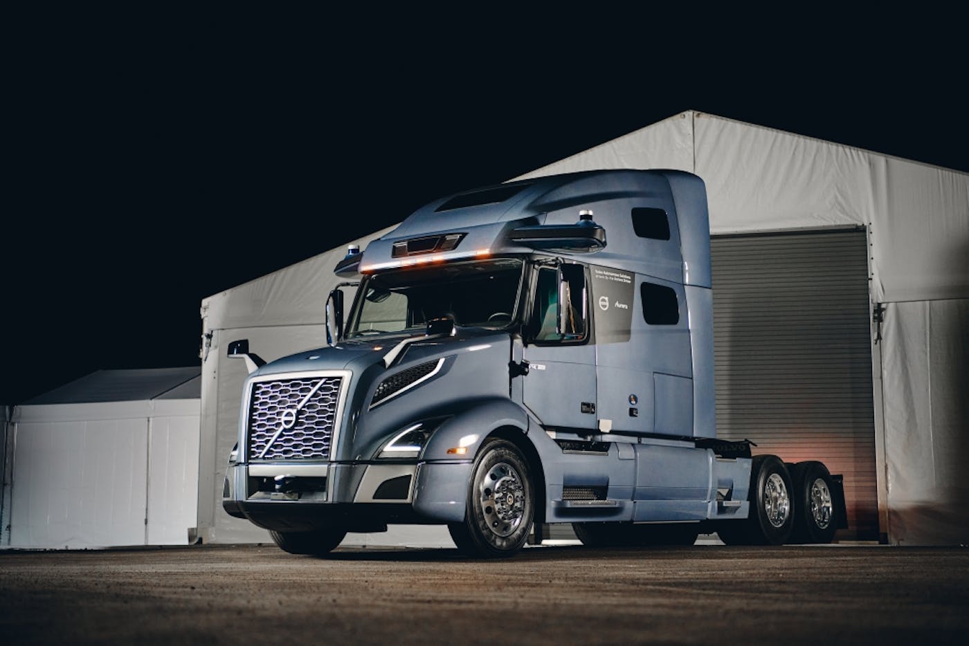 Volvo reveals long-haul autonomous truck prototype | Trucks, Parts, Service