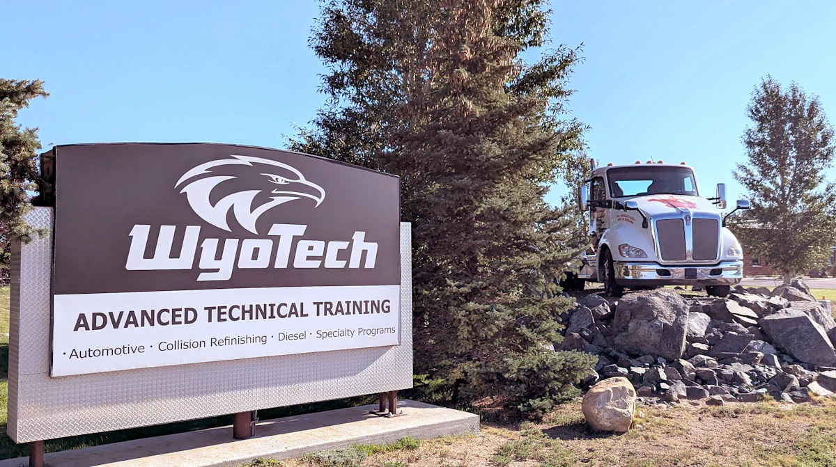 Kenworth and WyoTech tackling diesel tech shortage with NextTech ...